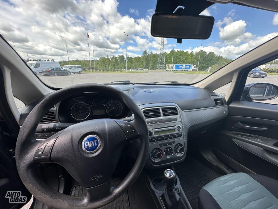 Fiat Punto 2009 in Kaunas, with an engine capacity of 1.20 L and mileage of 156 thousand km for 700 €, photo 7 on AUTOMOTO.COM.LV