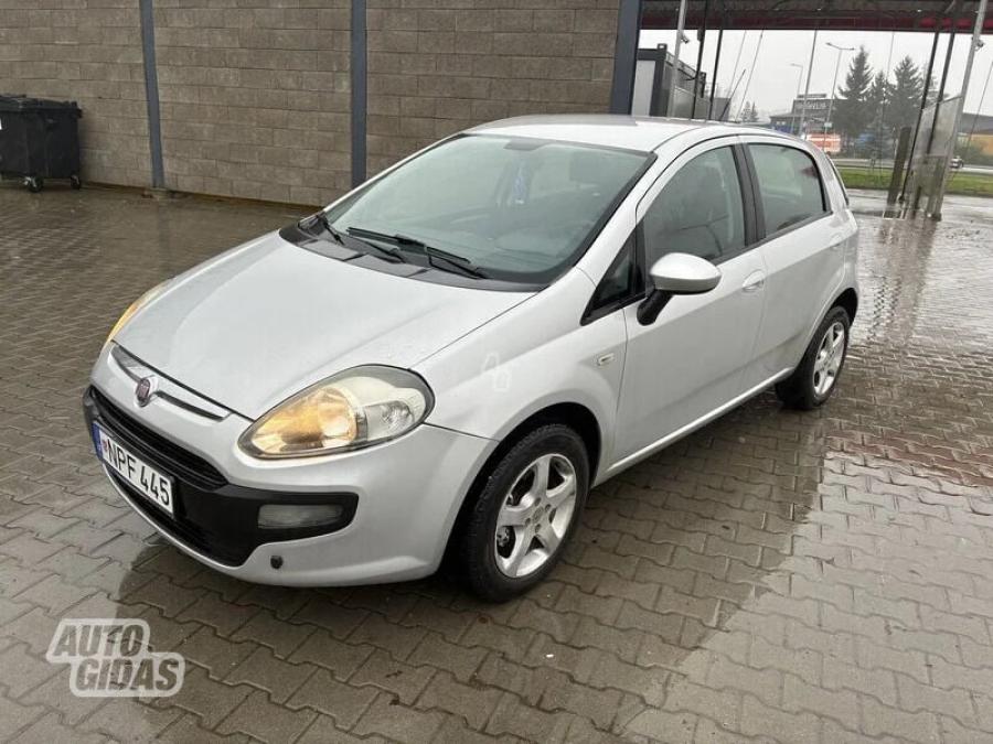Fiat Punto 2011 Kretinga, ar dzinēja tilpumu 1.40 L un nobraukumu 205 tūkst. km par 1850 €, foto 2 vietnē AUTOMOTO.COM.LV