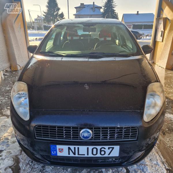 Fiat Punto 2011 in Vilnius, with an engine capacity of 1.20 L and mileage of 256 thousand km for 1400 €, photo 4 on AUTOMOTO.COM.LV