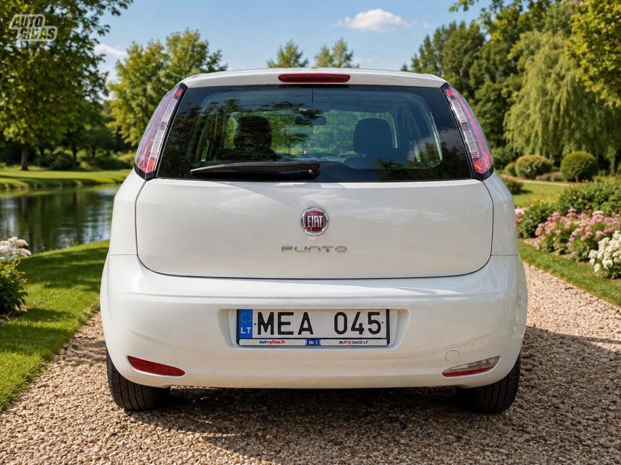 Fiat Punto 2012 in Vilnius, with an engine capacity of 1.20 L and mileage of 181 thousand km for 2300 €, photo 7 on AUTOMOTO.COM.LV