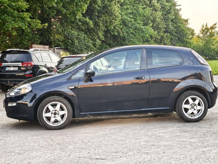 Fiat Punto 2013 Šauļi, ar dzinēja tilpumu 0.90 L un nobraukumu 230 tūkst. km par 1980 €, foto 7 vietnē AUTOMOTO.COM.LV