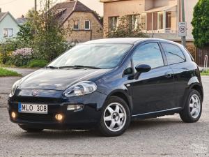 Fiat Punto 2013 in Siauliai, with an engine capacity of 0.90 L and mileage of 230 thousand km for 1980 €, photo  on AUTOMOTO.COM.LV