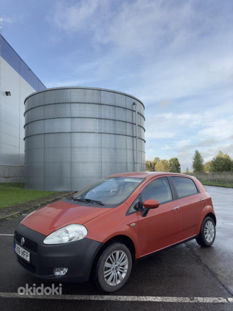 Oranžs Fiat Punto 2006 Narva, ar dzinēja tilpumu 1.40 L un nobraukumu 150 tūkst. km par 900 €, foto 3 vietnē AUTOMOTO.COM.LV