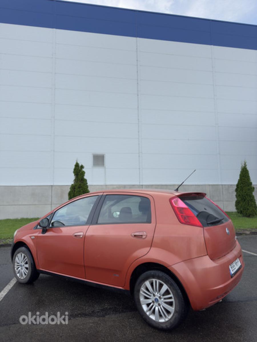 Oranžs Fiat Punto 2006 Narva, ar dzinēja tilpumu 1.40 L un nobraukumu 150 tūkst. km par 900 €, foto 4 vietnē AUTOMOTO.COM.LV