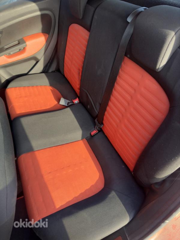 Orange Fiat Punto 2006 in Narva, with an engine capacity of 1.40 L and mileage of 150 thousand km for 900 €, photo 6 on AUTOMOTO.COM.LV