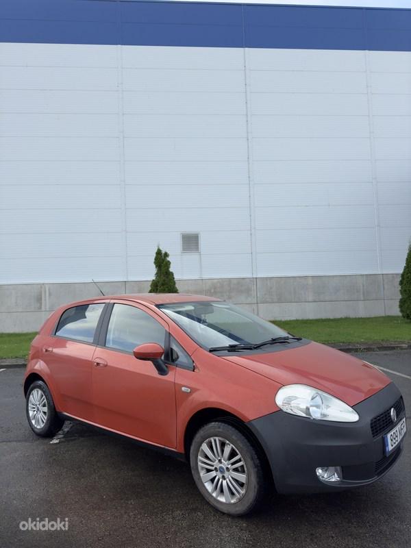 Orange Fiat Punto 2006 in Narva, with an engine capacity of 1.40 L and mileage of 150 thousand km for 900 €, photo 7 on AUTOMOTO.COM.LV
