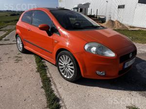 Orange Fiat Punto 2007 in Saldus, with an engine capacity of 1.90 L and mileage of 285 thousand km for 1250 €, photo 3 on AUTOMOTO.COM.LV