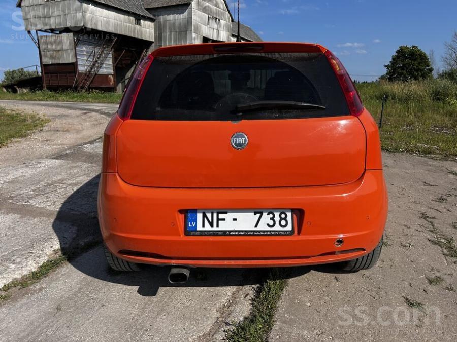 Orange Fiat Punto 2007 in Saldus, with an engine capacity of 1.90 L and mileage of 285 thousand km for 1250 €, photo 6 on AUTOMOTO.COM.LV