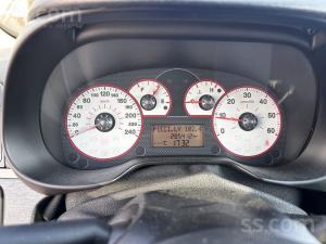 Orange Fiat Punto 2007 in Saldus, with an engine capacity of 1.90 L and mileage of 285 thousand km for 1250 €, photo 8 on AUTOMOTO.COM.LV