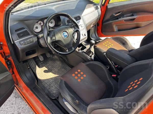 Oranžs Fiat Punto 2007 Saldus, ar dzinēja tilpumu 1.90 L un nobraukumu 285 tūkst. km par 1250 €, foto 10 vietnē AUTOMOTO.COM.LV