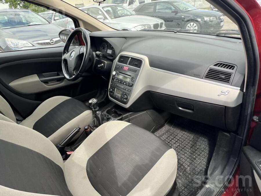 Red Fiat Punto 2007 in Jelgava, with an engine capacity of 1.40 L and mileage of 171 thousand km for 820 €, photo 4 on AUTOMOTO.COM.LV