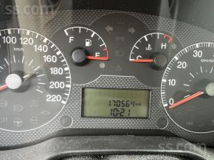 Red Fiat Punto 2007 in Jelgava, with an engine capacity of 1.40 L and mileage of 171 thousand km for 820 €, photo 11 on AUTOMOTO.COM.LV