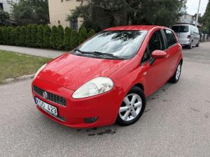 Sarkans Fiat Punto 2009 Kauņa, ar dzinēja tilpumu 1.25 L un nobraukumu 255 tūkst. km par 999 €, foto  vietnē AUTOMOTO.COM.LV