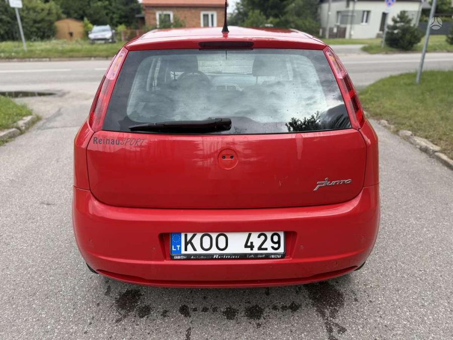 Red Fiat Punto 2009 in Kaunas, with an engine capacity of 1.25 L and mileage of 255 thousand km for 999 €, photo 9 on AUTOMOTO.COM.LV