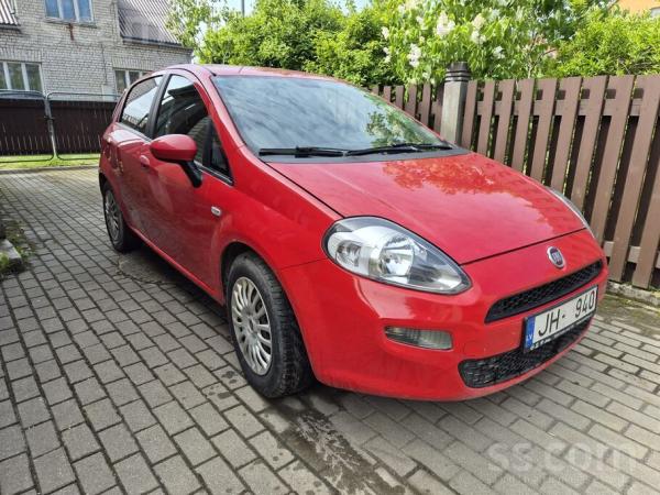 Red Fiat Punto 2013 in Liepaja, with an engine capacity of 1.20 L and mileage of 166 thousand km for 1000 €, photo 1 on AUTOMOTO.COM.LV