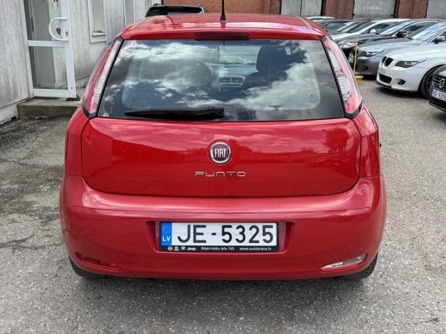 Red Fiat Punto 2013 in Riga, with an engine capacity of 1.30 L and mileage of 198 thousand km for 2100 €, photo 14 on AUTOMOTO.COM.LV