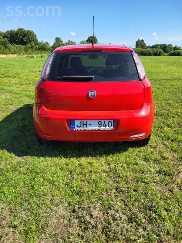 Sarkans Fiat Punto 2013 Rīga, ar dzinēja tilpumu 1.20 L un nobraukumu 166 tūkst. km par 2100 €, foto 1 vietnē AUTOMOTO.COM.LV