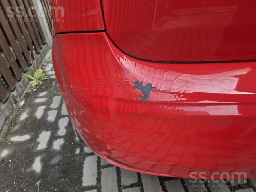 Red Fiat Punto 2013 in Riga, with an engine capacity of 1.20 L and mileage of 166 thousand km for 2100 €, photo 11 on AUTOMOTO.COM.LV