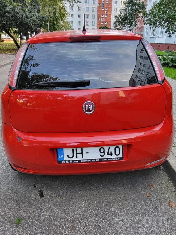Sarkans Fiat Punto 2013 Rīga, ar dzinēja tilpumu 1.20 L un nobraukumu 166 tūkst. km par 1745 €, foto 6 vietnē AUTOMOTO.COM.LV