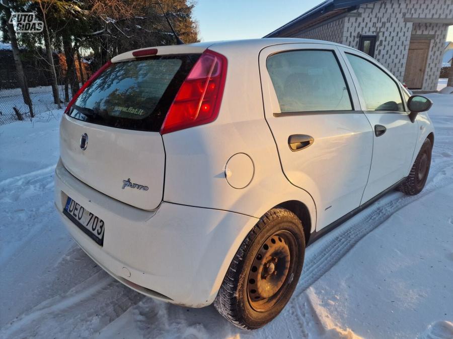 White Fiat Punto 2007 in Ukmerge, with an engine capacity of 1.20 L and mileage of 160 thousand km for 550 €, photo 3 on AUTOMOTO.COM.LV