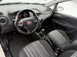 Balts Fiat Punto 2011 Panevēža, ar dzinēja tilpumu 1.24 L un nobraukumu 226 tūkst. km par 2800 €, foto 13 vietnē AUTOMOTO.COM.LV