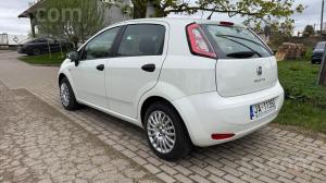 Balts Fiat Punto 2012 Rīga, ar dzinēja tilpumu 1.30 L un nobraukumu 290 tūkst. km par 2390 €, foto 4 vietnē AUTOMOTO.COM.LV
