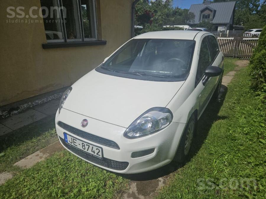 Balts Fiat Punto 2013 Rīga, ar dzinēja tilpumu 1.30 L un nobraukumu 167 tūkst. km par 3298 €, foto 1 vietnē AUTOMOTO.COM.LV