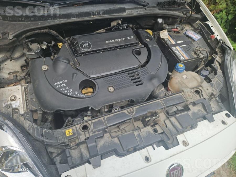 Balts Fiat Punto 2013 Rīga, ar dzinēja tilpumu 1.30 L un nobraukumu 167 tūkst. km par 3298 €, foto 10 vietnē AUTOMOTO.COM.LV