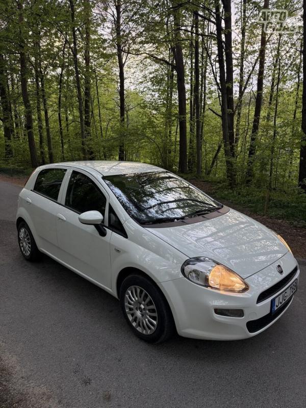 White Fiat Punto 2016 in Vilnius, with an engine capacity of 1.20 L and mileage of 127 thousand km for 4300 €, photo 1 on AUTOMOTO.COM.LV