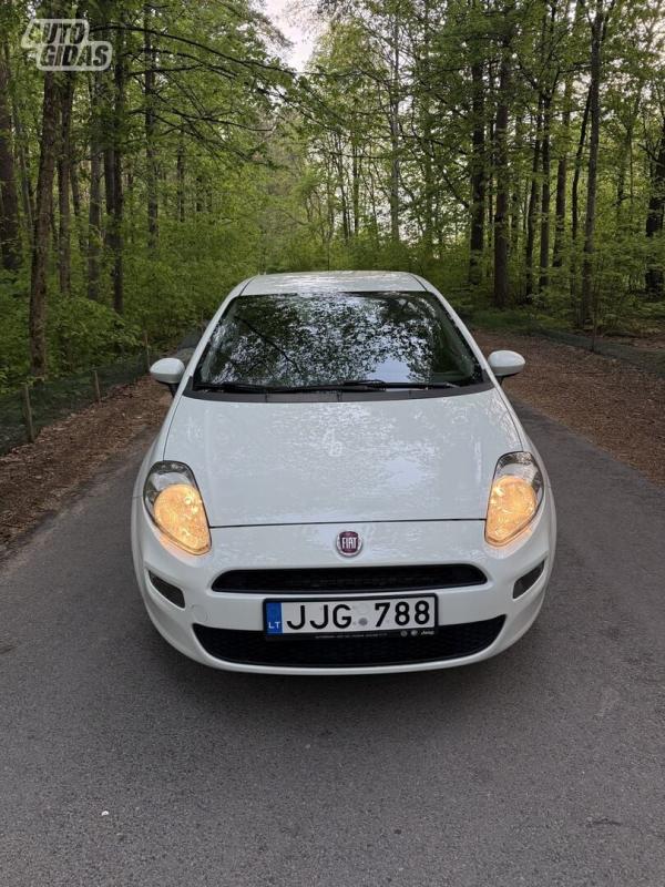 White Fiat Punto 2016 in Vilnius, with an engine capacity of 1.20 L and mileage of 127 thousand km for 4300 €, photo 3 on AUTOMOTO.COM.LV