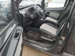 Melns Fiat QUBO 2010 Panevēža, ar dzinēja tilpumu 1.25 L un nobraukumu 189 tūkst. km par 3400 €, foto 19 vietnē AUTOMOTO.COM.LV