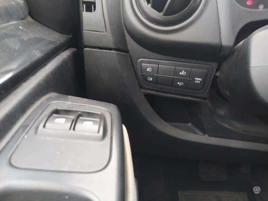 Melns Fiat QUBO 2010 Panevēža, ar dzinēja tilpumu 1.25 L un nobraukumu 189 tūkst. km par 3400 €, foto 25 vietnē AUTOMOTO.COM.LV