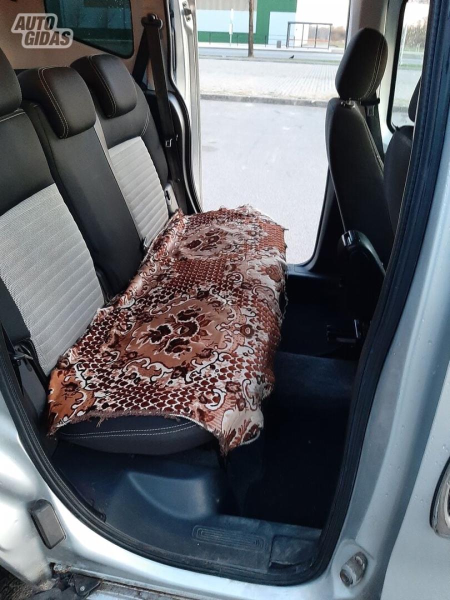 Fiat QUBO 2011 in Siauliai, with an engine capacity of 1.30 L and mileage of 250 thousand km for 2300 €, photo 15 on AUTOMOTO.COM.LV