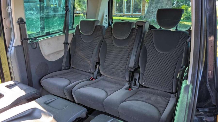Black Fiat Scudo 2012 in Vilnius, with an engine capacity of 2.00 L and mileage of 325 thousand km for 5950 €, photo 13 on AUTOMOTO.COM.LV