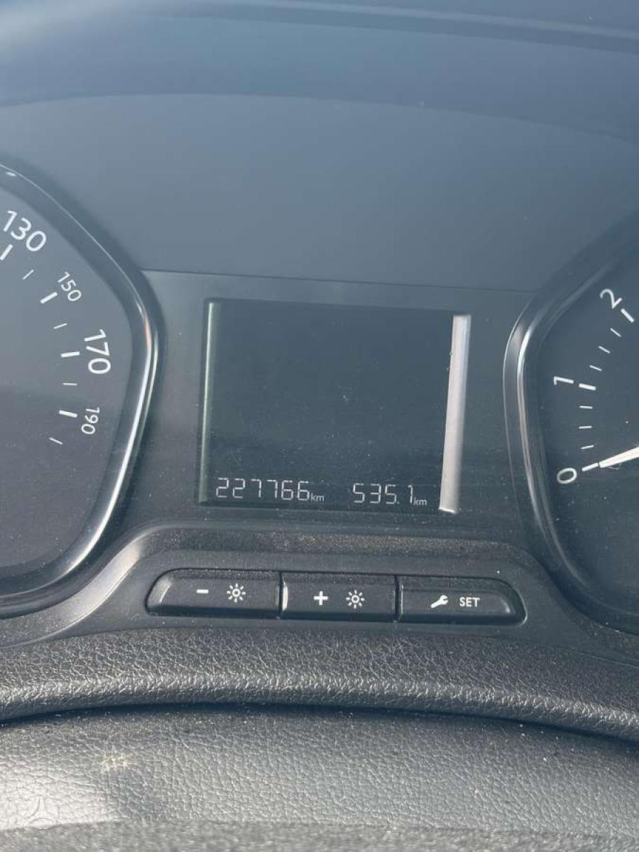 Brūns Fiat Scudo 2022 Kauņa, ar dzinēja tilpumu 2.00 L un nobraukumu 228 tūkst. km par 13500 €, foto 8 vietnē AUTOMOTO.COM.LV