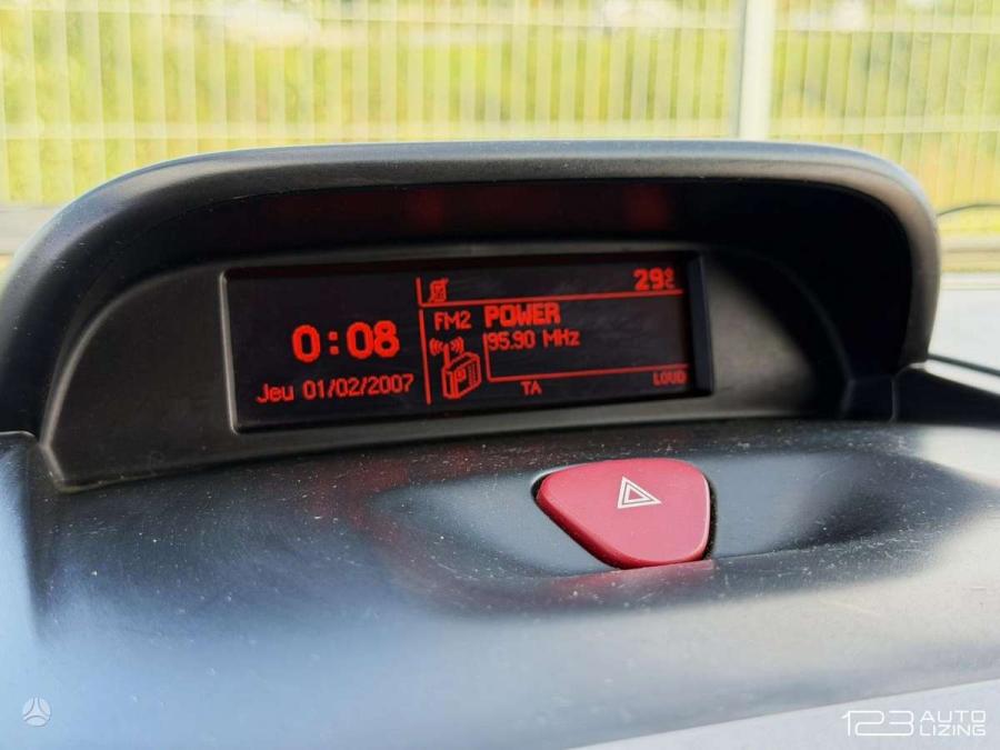 Pelēks Fiat Scudo 2012 Tauragė, ar dzinēja tilpumu 2.00 L un nobraukumu 236 tūkst. km par 5600 €, foto 17 vietnē AUTOMOTO.COM.LV