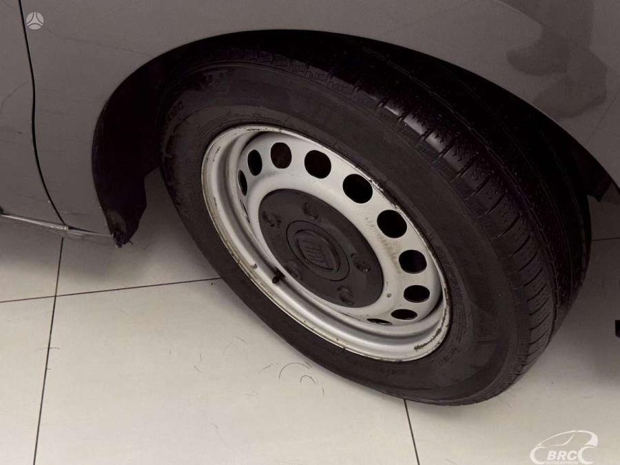 Pelēks Fiat Scudo 2022 Viļņa, ar dzinēja tilpumu 2.00 L un nobraukumu 93 tūkst. km par 16500 €, foto 32 vietnē AUTOMOTO.COM.LV