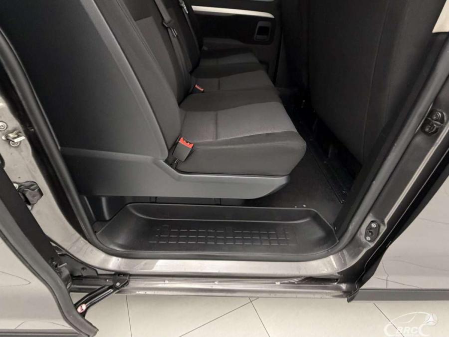 Pelēks Fiat Scudo 2022 Viļņa, ar dzinēja tilpumu 2.00 L un nobraukumu 93 tūkst. km par 16000 €, foto 13 vietnē AUTOMOTO.COM.LV