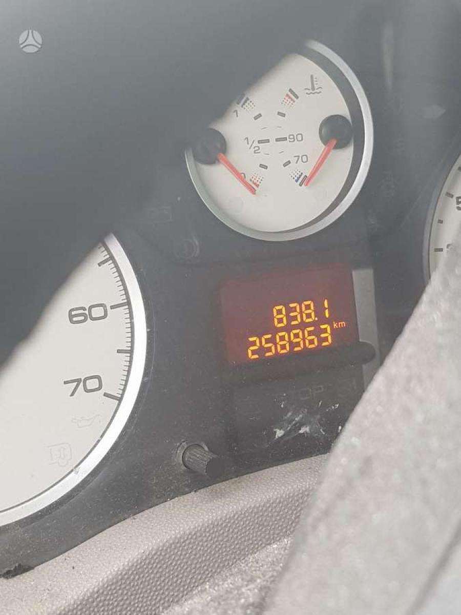 Pelēks Fiat Scudo 2008 Šauļi, ar dzinēja tilpumu 2.00 L un nobraukumu 250 tūkst. km par 3750 €, foto 5 vietnē AUTOMOTO.COM.LV