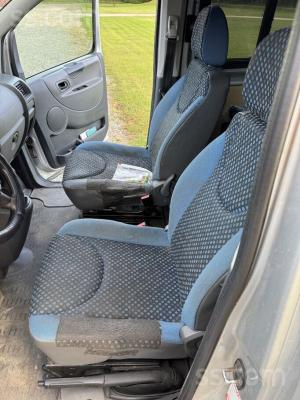 Grey Fiat Scudo 2009 in Valmiera, with an engine capacity of 1.60 L and mileage of 220 thousand km for 3250 €, photo 8 on AUTOMOTO.COM.LV