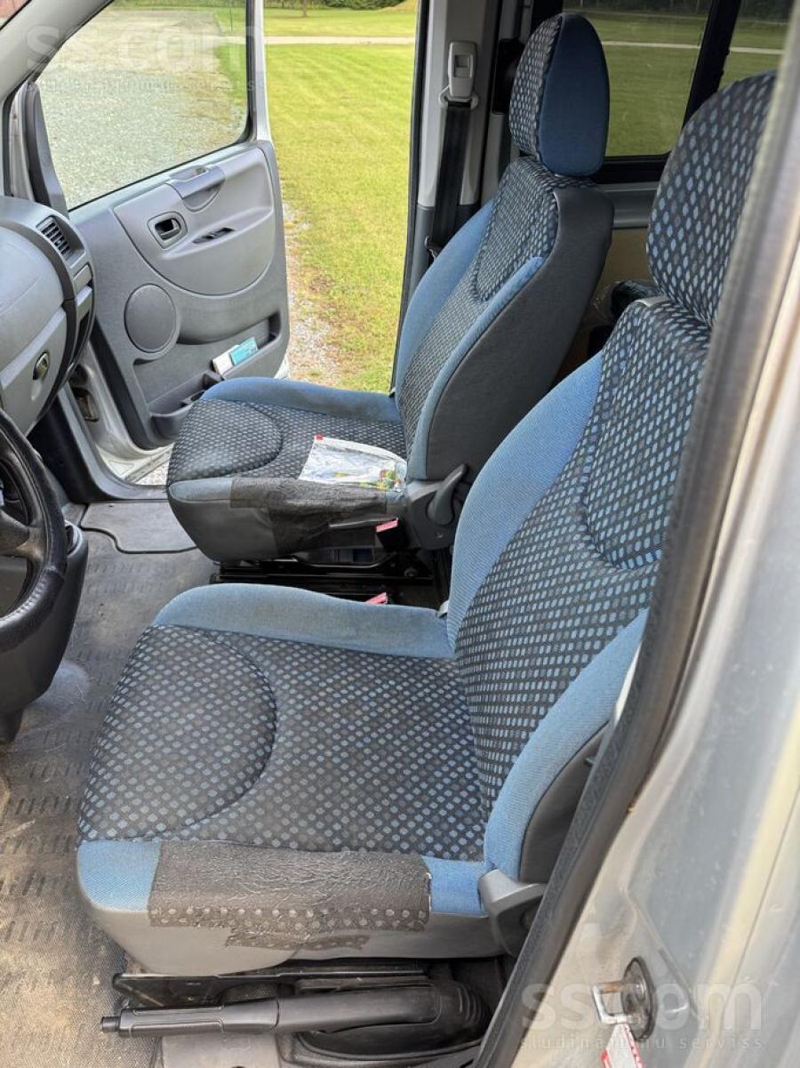 Grey Fiat Scudo 2009 in Valmiera, with an engine capacity of 1.60 L and mileage of 220 thousand km for 3250 €, photo 8 on AUTOMOTO.COM.LV