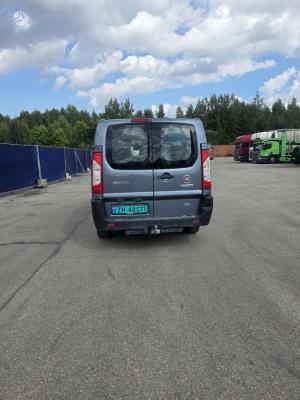 Pelēks Fiat Scudo 2017 Panevēža, ar dzinēja tilpumu 2.00 L un nobraukumu 105 tūkst. km par 3650 €, foto 4 vietnē AUTOMOTO.COM.LV