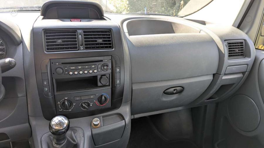Balts Fiat Scudo 2015 Raseiniai, ar dzinēja tilpumu 1.56 L un nobraukumu 207 tūkst. km par 6000 €, foto 7 vietnē AUTOMOTO.COM.LV