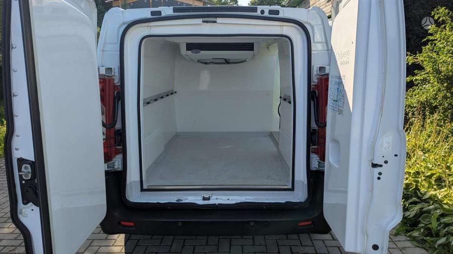 Balts Fiat Scudo 2015 Raseiniai, ar dzinēja tilpumu 1.56 L un nobraukumu 207 tūkst. km par 6000 €, foto 11 vietnē AUTOMOTO.COM.LV