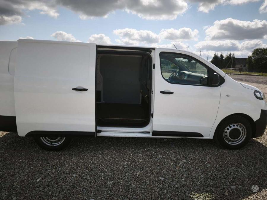 White Fiat Scudo 2022 in Taurage, with an engine capacity of 2.00 L and mileage of 328 thousand km for 8000 €, photo 11 on AUTOMOTO.COM.LV