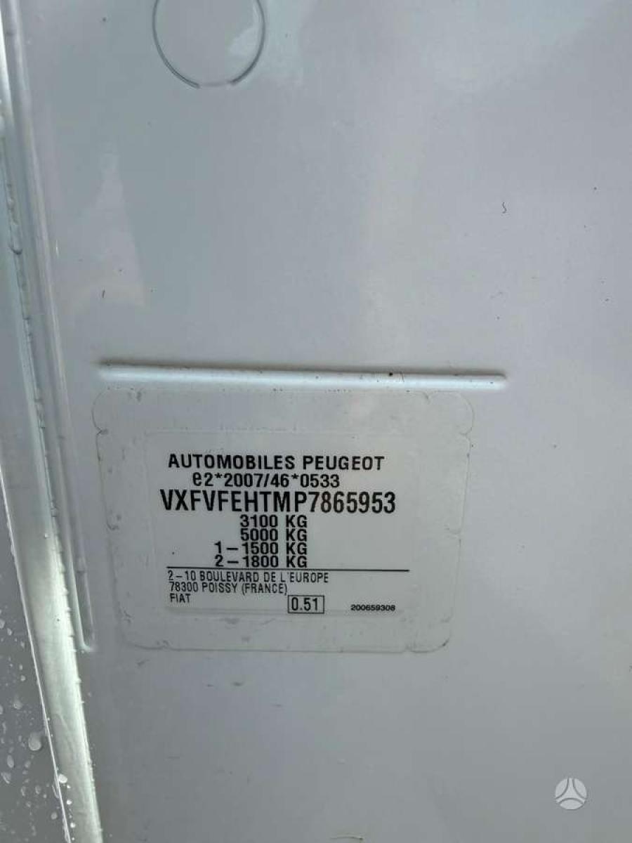 White Fiat Scudo 2023 in Druskininkai, with an engine capacity of 0.00 L and mileage of 45 thousand km for 7139 €, photo 14 on AUTOMOTO.COM.LV