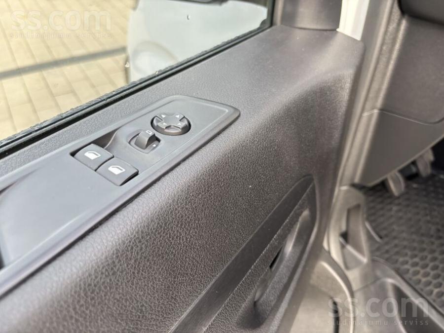Balts Fiat Scudo 2023 Rīga, ar dzinēja tilpumu 1.50 L un nobraukumu 86 tūkst. km par 15900 €, foto 14 vietnē AUTOMOTO.COM.LV