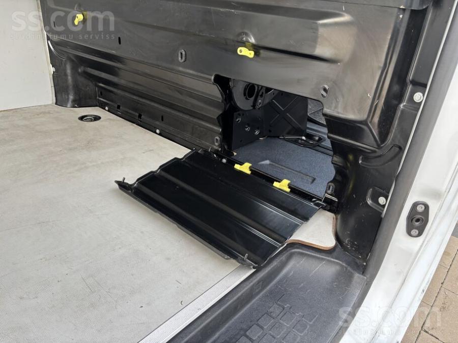 Balts Fiat Scudo 2023 Rīga, ar dzinēja tilpumu 1.50 L un nobraukumu 86 tūkst. km par 15900 €, foto 25 vietnē AUTOMOTO.COM.LV