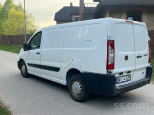 Balts Fiat Scudo 2013 Rīga, ar dzinēja tilpumu 2.00 L un nobraukumu 349 tūkst. km par 3290 €, foto 4 vietnē AUTOMOTO.COM.LV