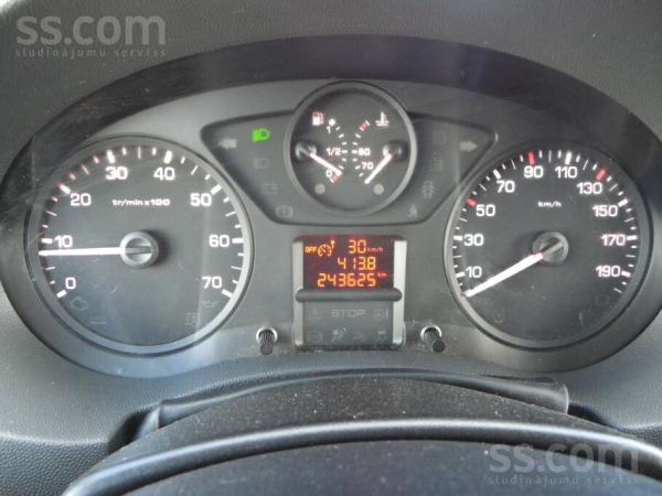 Balts Fiat Scudo 2014 Valka, ar dzinēja tilpumu 2.00 L un nobraukumu 243 tūkst. km par 4900 €, foto 9 vietnē AUTOMOTO.COM.LV